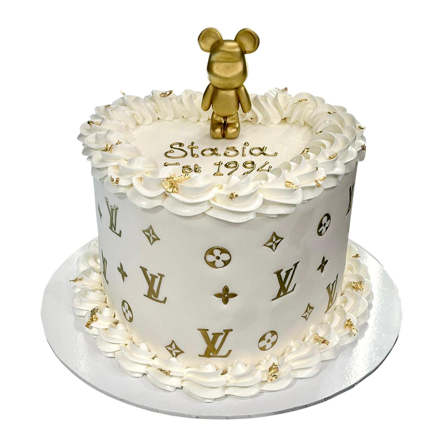 Designer Love Heart Cake – Poles Patisserie